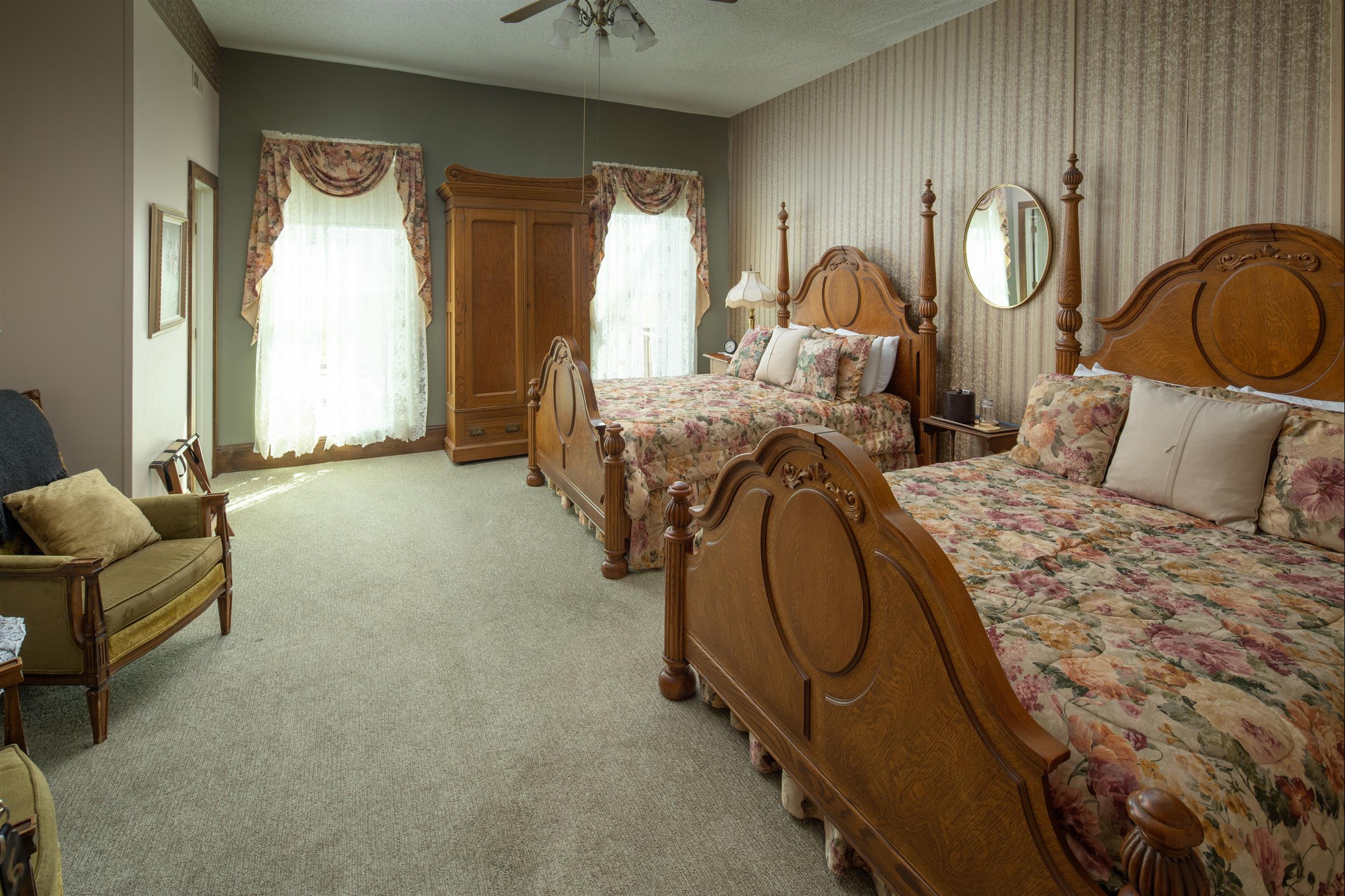 Main Street Inn in Galena, Illinois - Accommodations